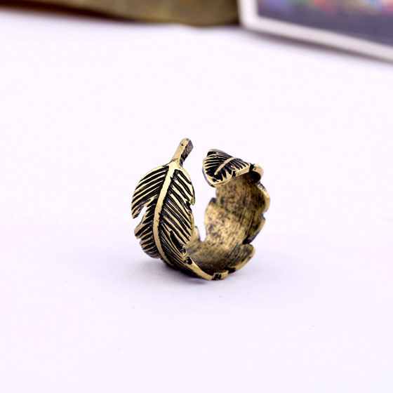 Retro Bronze Feather Nice Ring on Luulla