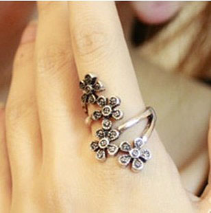 Cute Mini Four Flowers Wrap Ring on Luulla